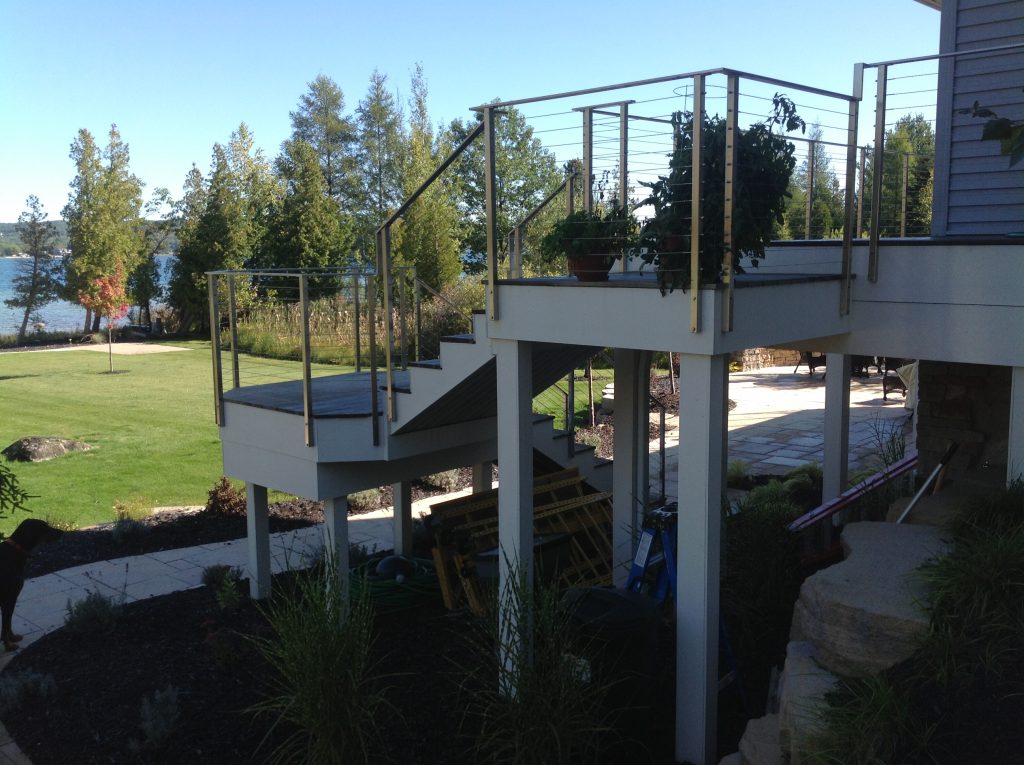 Clearview® Cable Deck Railing with Flat Top Rail - AGSstainless.com