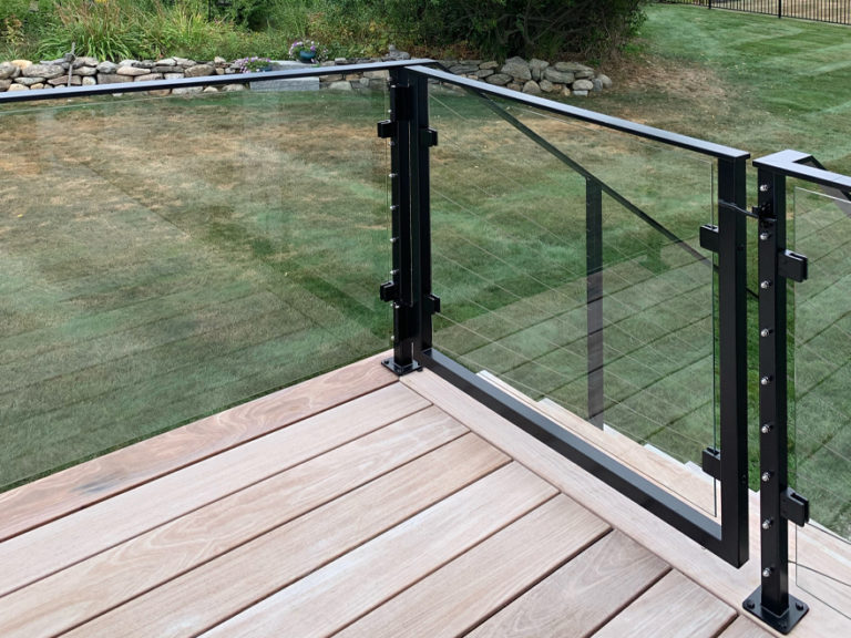 Clearview® Cable Deck Railing that can keep your pet's safer
